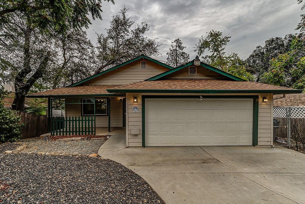 3035 West St, Redding, CA 96001 | Zillow