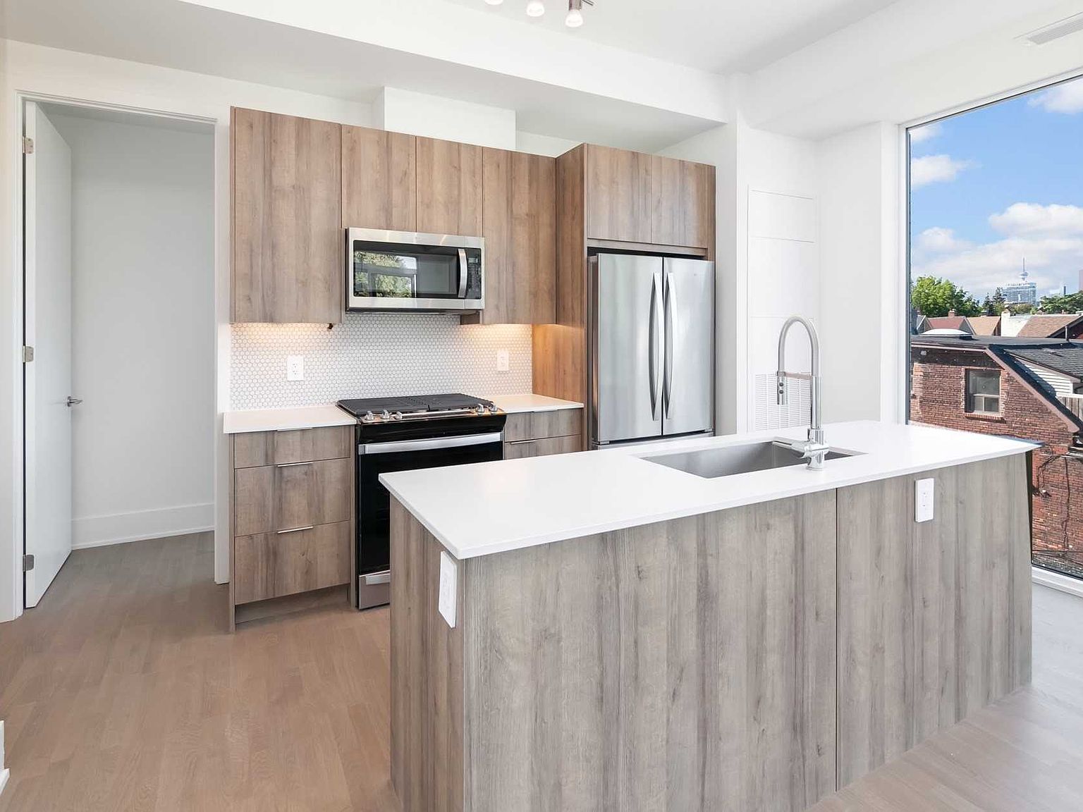 495 Logan Ave #303, Toronto, ON M4K 0A5 | Zillow