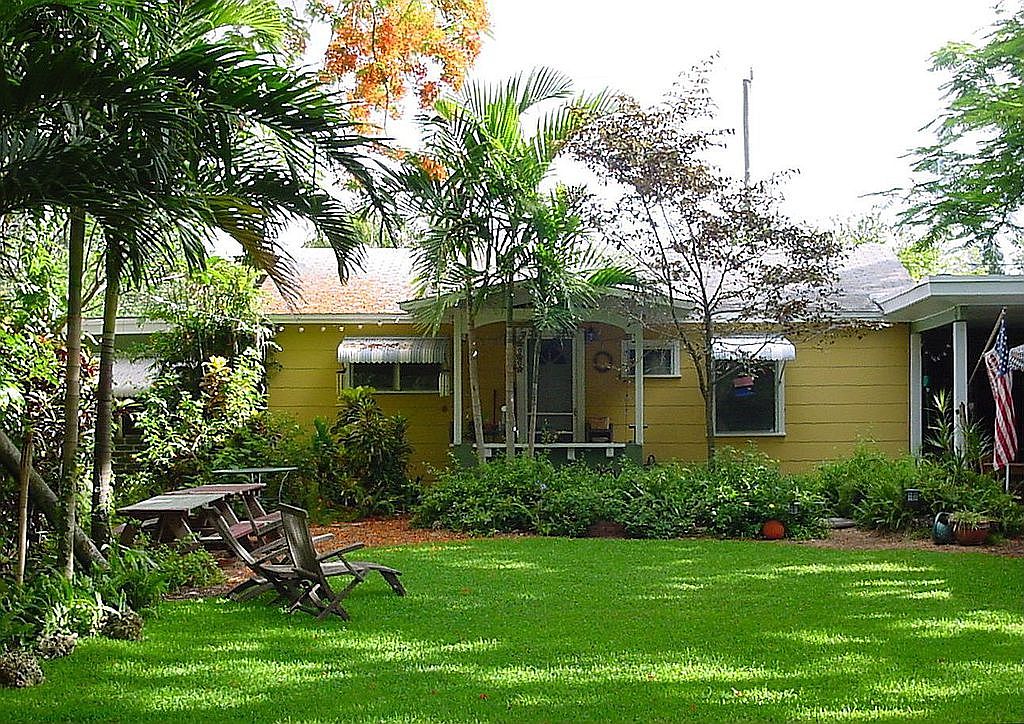 7997 SW 98th Ter, Miami, FL 33156 | Zillow