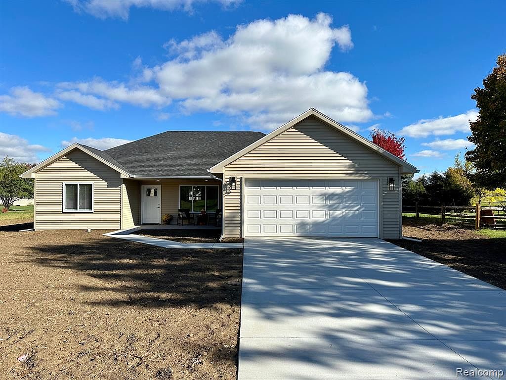 197 Melrose Ave, Adrian, MI 49221 | MLS #20230050859 | Zillow