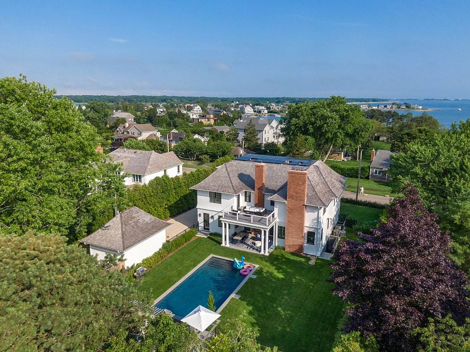 65 Middle Pond Rd, Southampton, NY 11968 | Zillow
