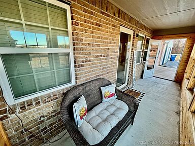 2940 E 560 Rd, Locust Grove, OK 74352 | Zillow