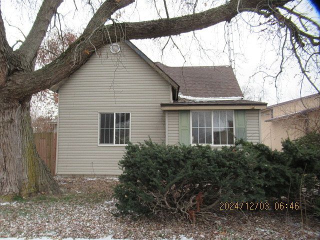 7 N Main St, Henning, IL 61848 | MLS #12223471 | Zillow