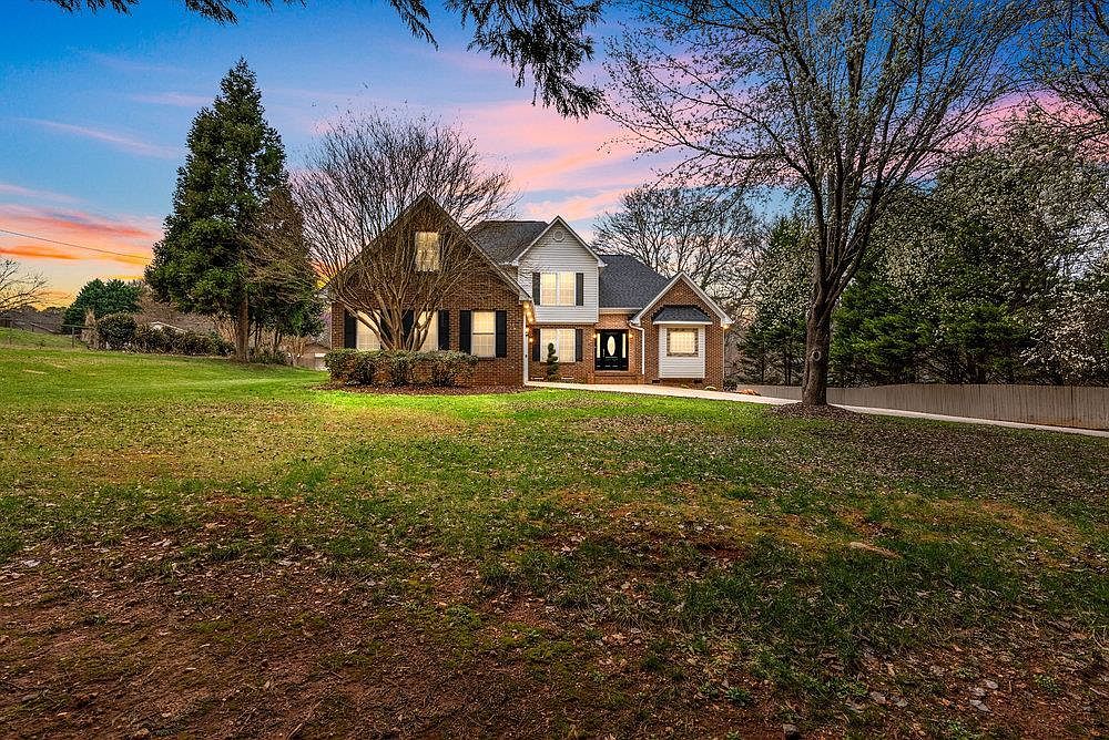 1817 Hudson Rd, Greer, SC 29650 | Zillow