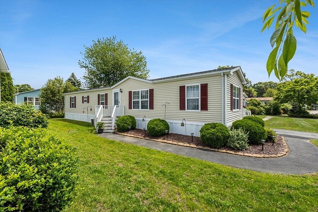 50 Highland St Taunton Ma