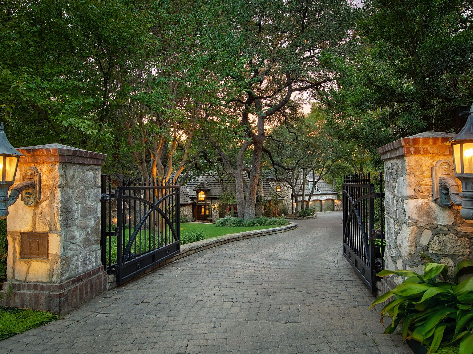 11 Orsinger Hl, San Antonio, TX 78230 | Zillow