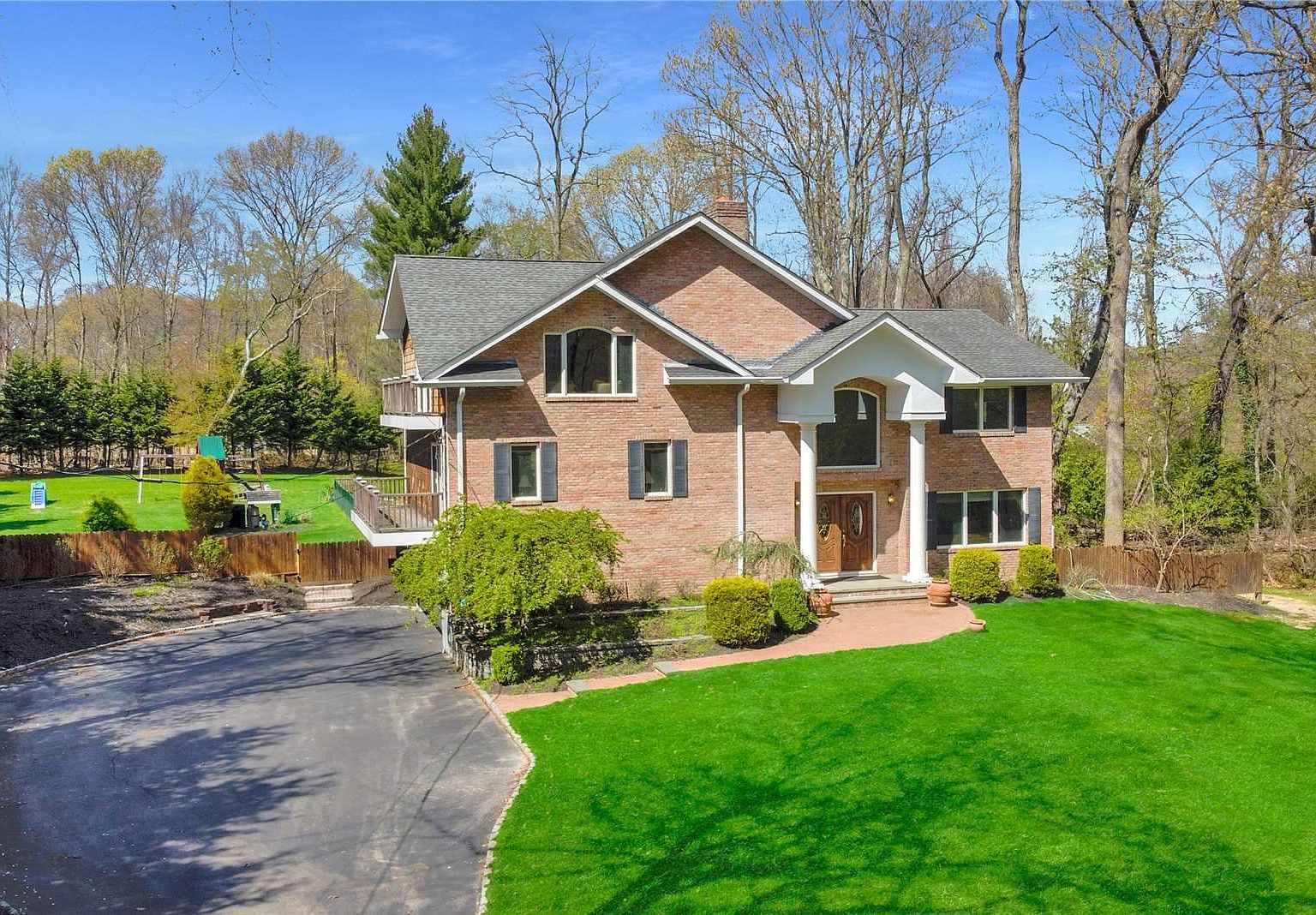 2 Woodhill Path, Saint James, NY 11780 | MLS #3547122 | Zillow