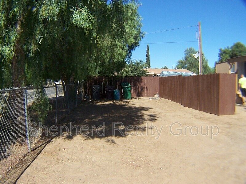 20190 Gaston St, Perris, CA 92570 | Zillow