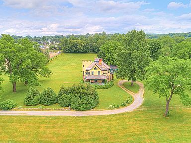 13 Ingles St, Radford, VA 24141 | Zillow