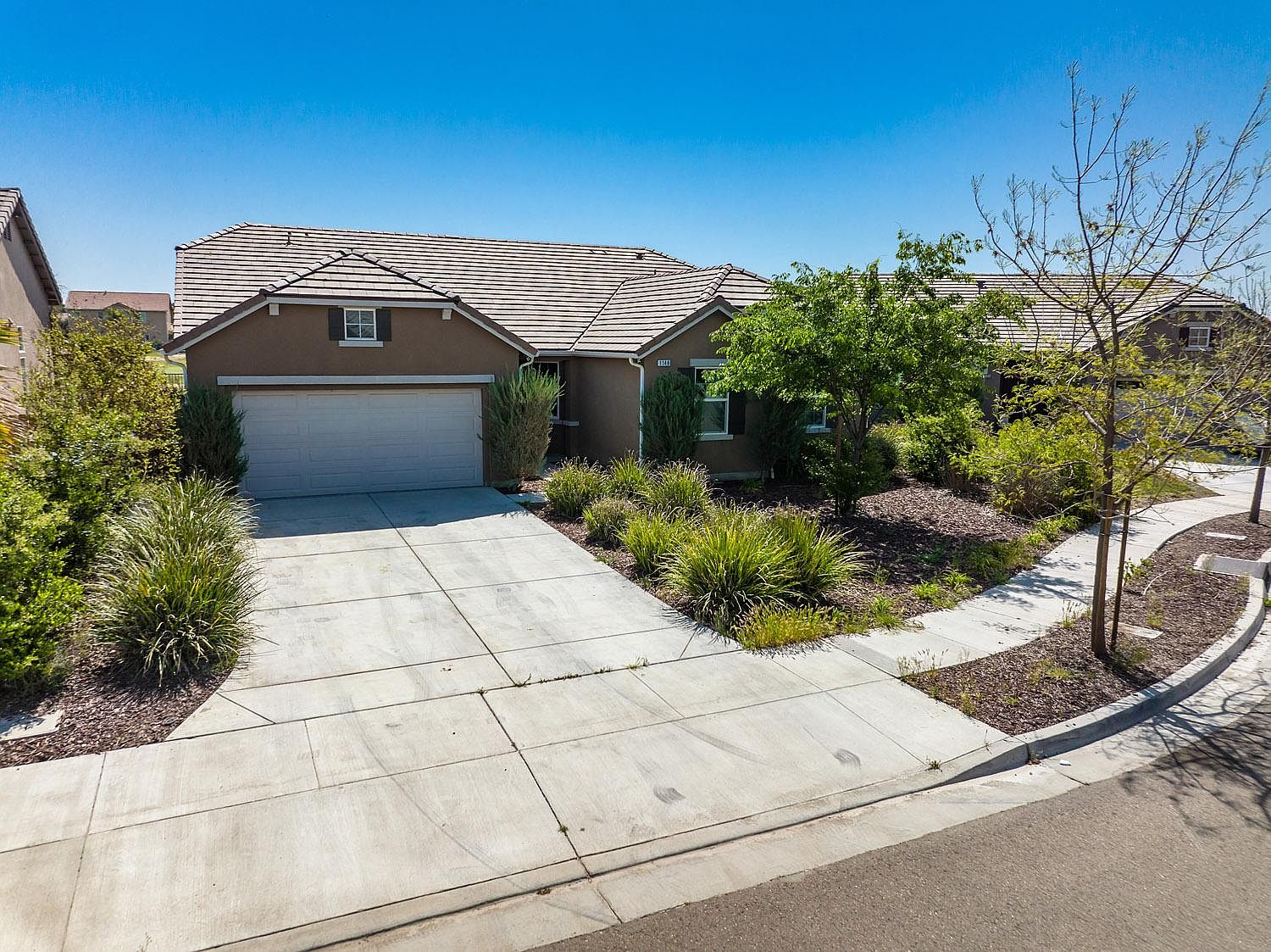 1148 Par Ave, Lemoore, CA 93245 | Zillow
