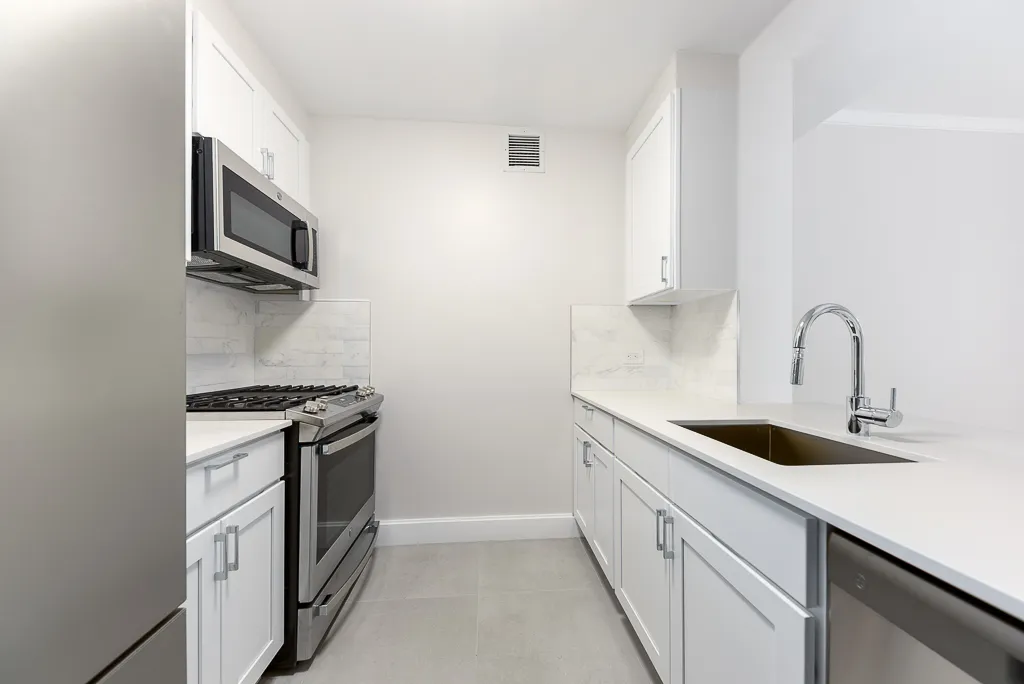 140 Riverside Boulevard #327 in Lincoln Square, Manhattan | StreetEasy
