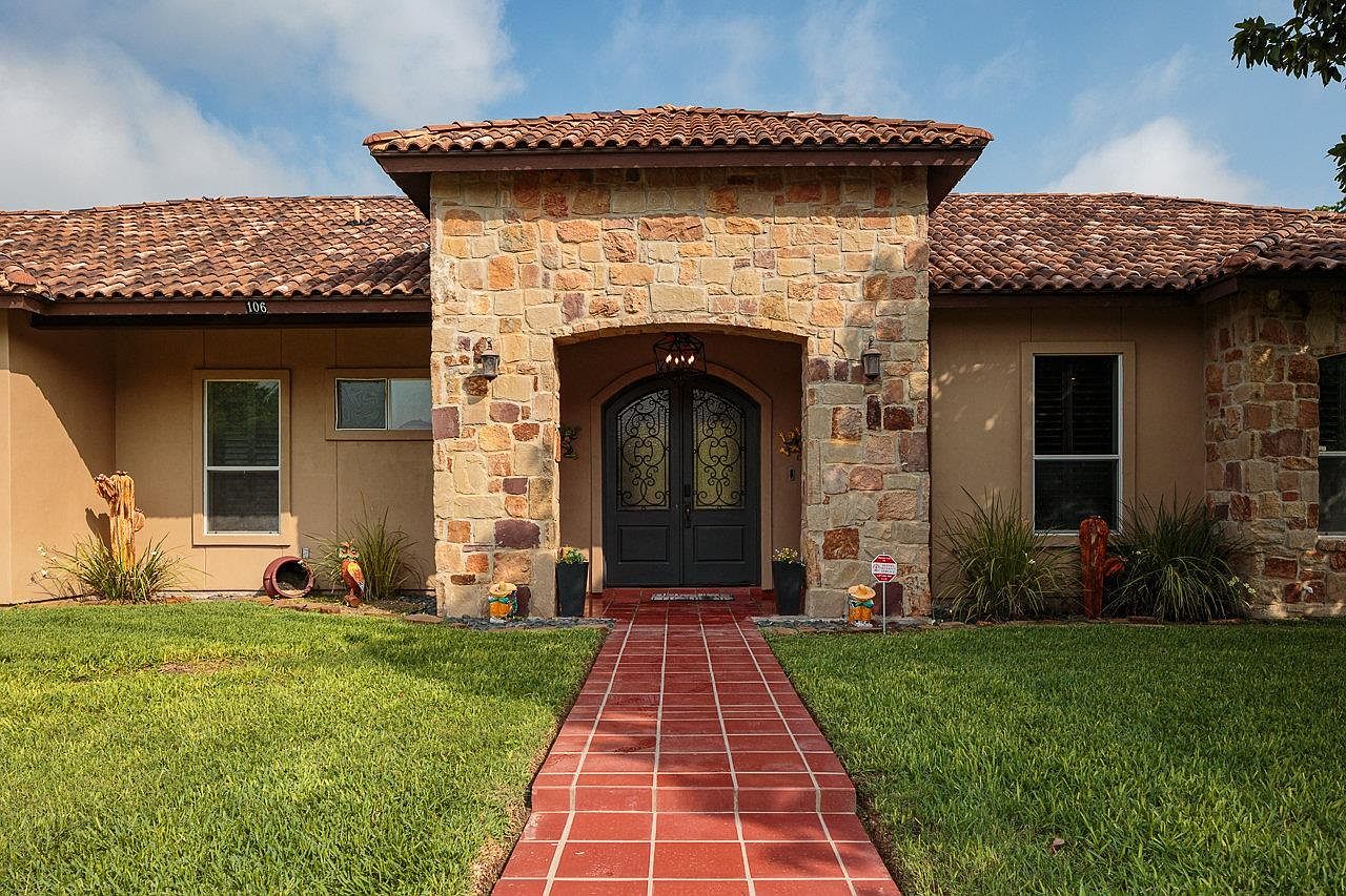 106 Chardonnay Way, Del Rio, TX 78840 | Zillow