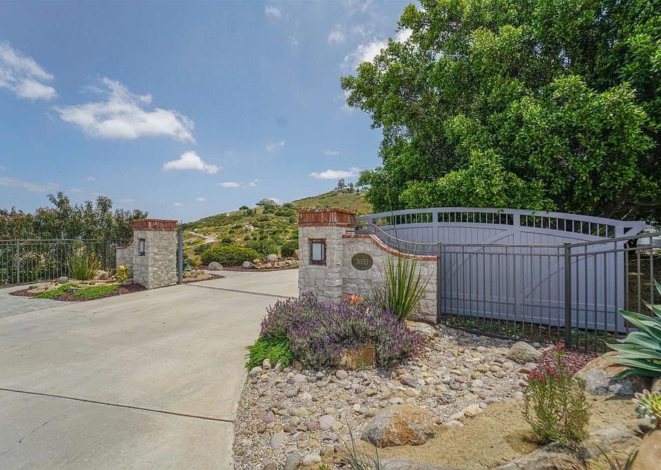 3055 Millar Ranch Rd, Spring Valley, CA 91978 | Zillow