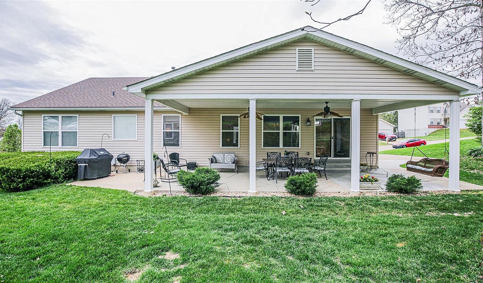 2324 W Ridge Dr, Festus, MO 63028 | MLS #24021321 | Zillow