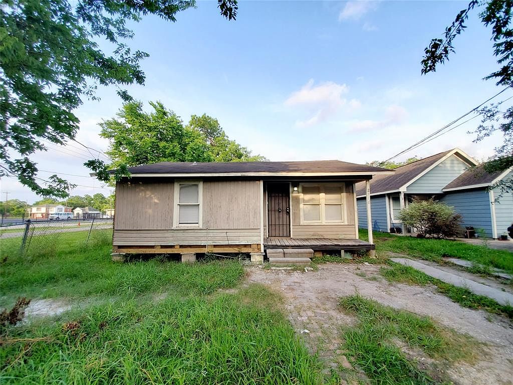 2116 Davis St, Houston, TX 77026 | Zillow
