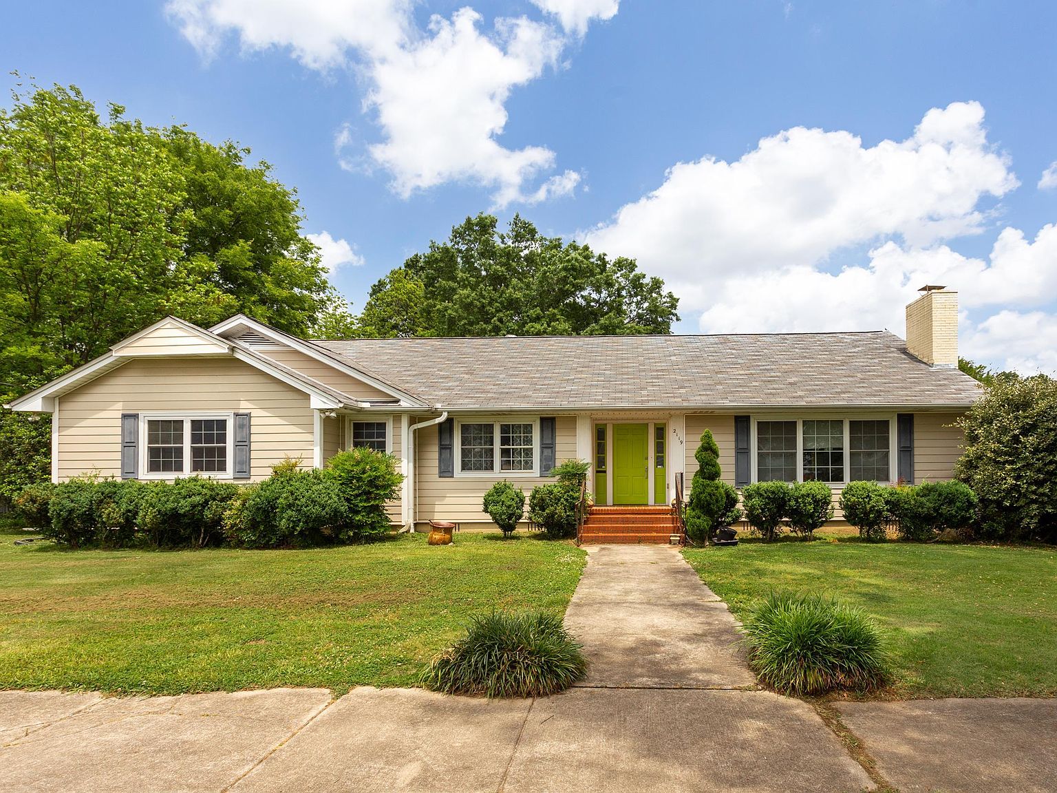 2119 2nd Ave N, Pell City, AL 35125 | Zillow