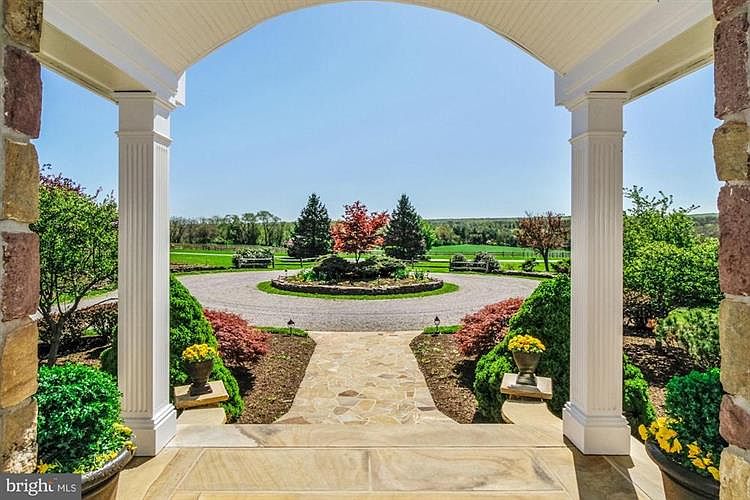 73 Back Brook Rd, Ringoes, NJ 08551 | Zillow