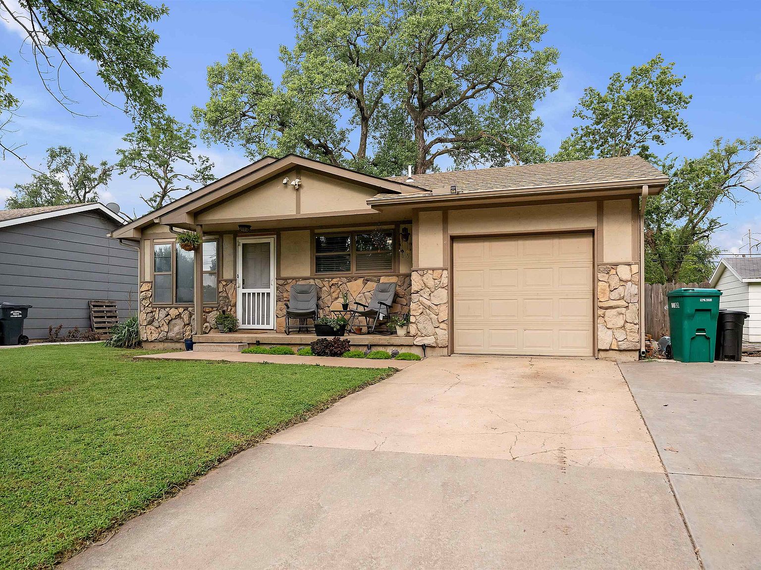 251 N Tracy St, Wichita, KS 67212 | Zillow