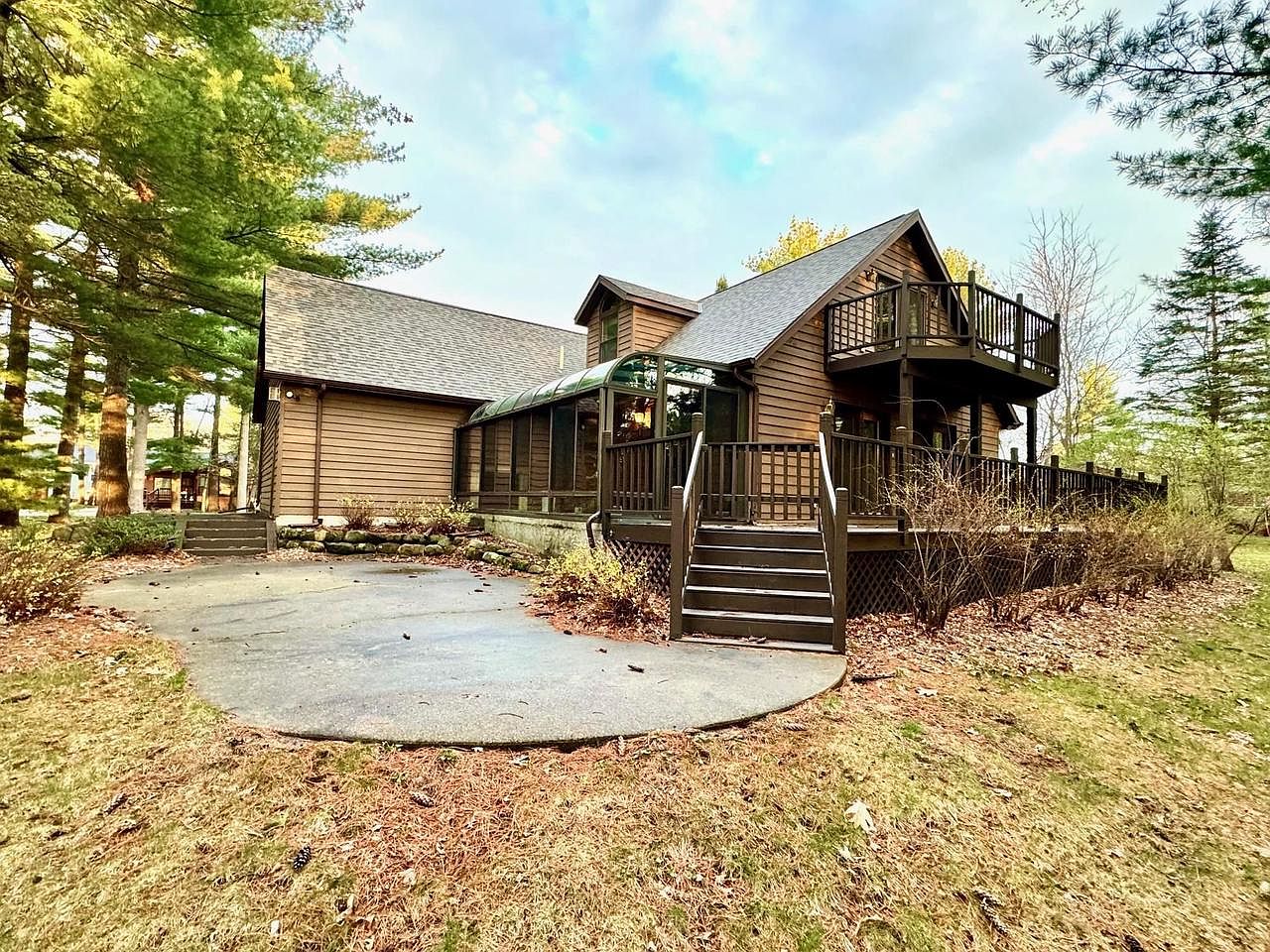 135 Lake Shore Drive, Wisconsin Dells, WI 53965 | Zillow