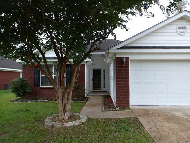 1724 Donham Dr, Mobile, AL 36618 | Zillow