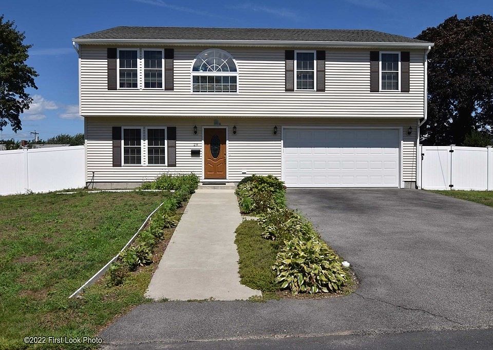 29 Silver Spring Ave, East Providence, RI 02915 | MLS #73071098 | Zillow