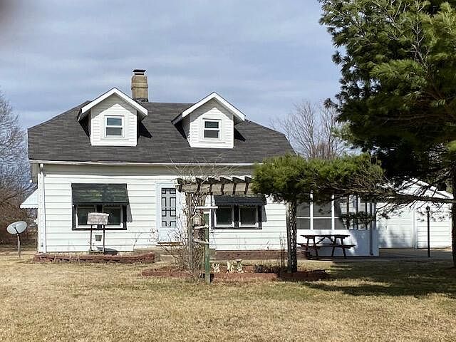 6718 Hitler Rd #2, Circleville, OH 43113 | Zillow