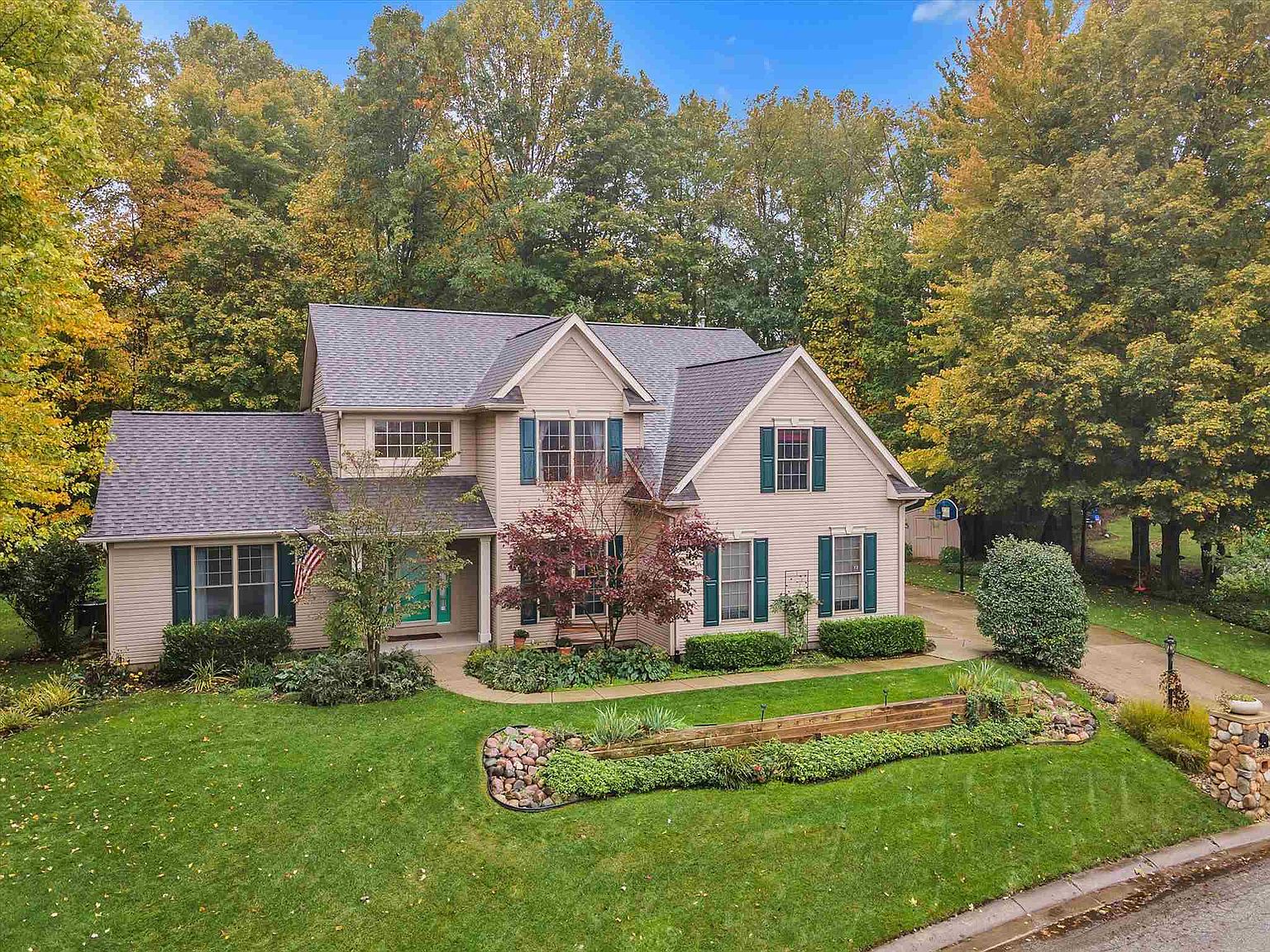 60686 Crown Ridge Ct, South Bend, IN 46614 | Zillow