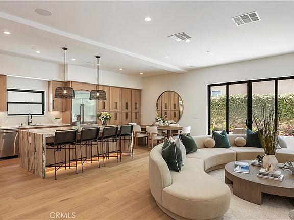 245 W El Portal #B, San Clemente, CA 92672 | MLS #OC26128555 | Zillow