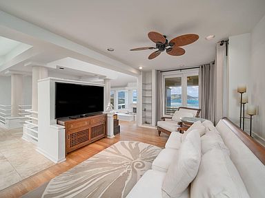 471 Maono Loop, Honolulu, HI 96821 | Zillow