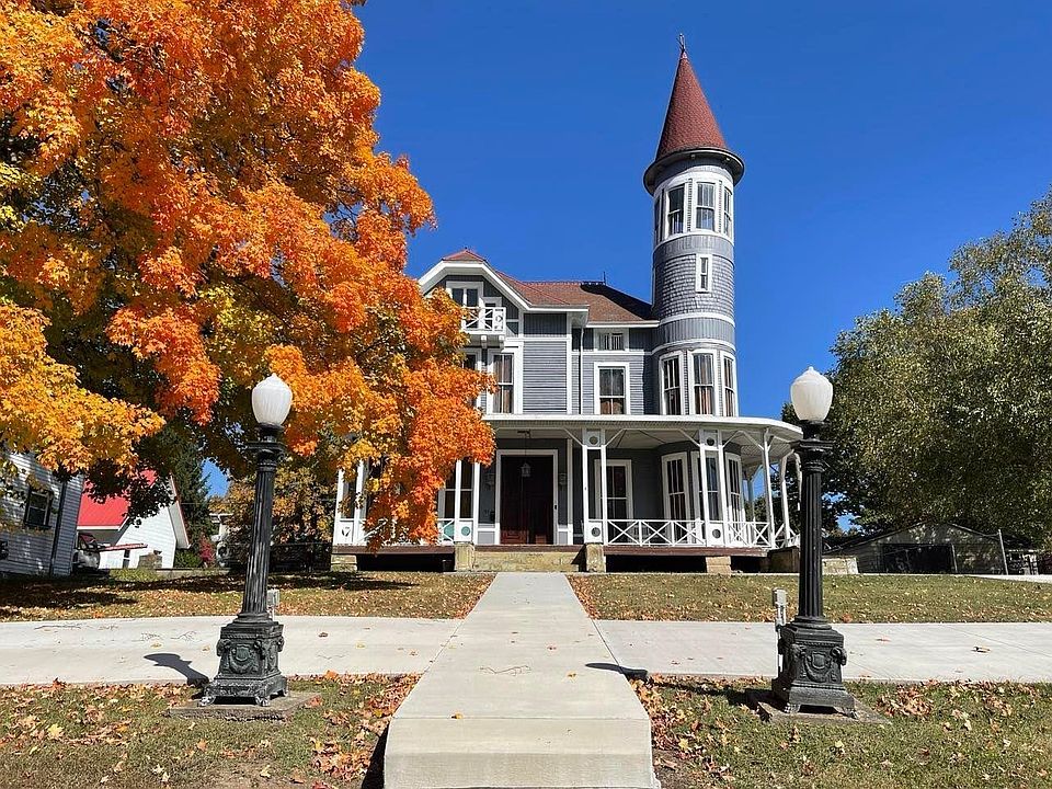 709 S 4th St, Ironton, OH 45638 | Zillow