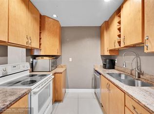 6860 SW 18TH CT, Pompano Beach, FL 33068 | MLS #F10490277 | Zillow