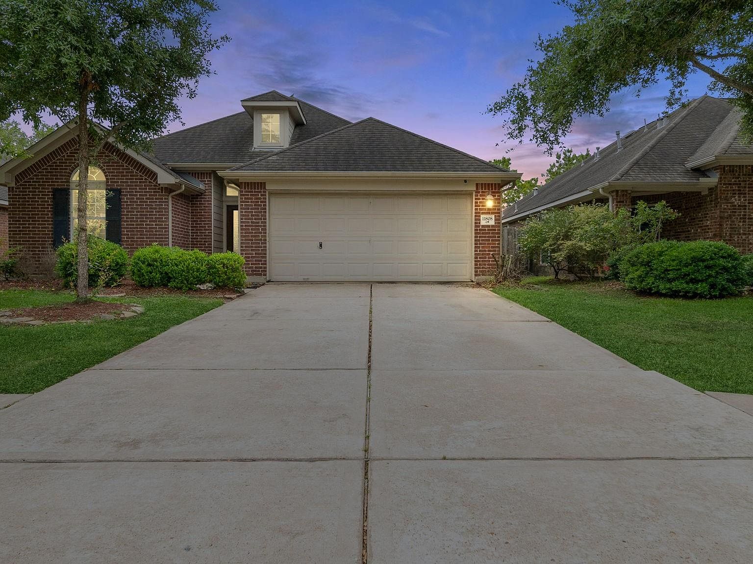 11808 White Water Bay Dr, Pearland, TX 77584 | MLS #92830340 | Zillow