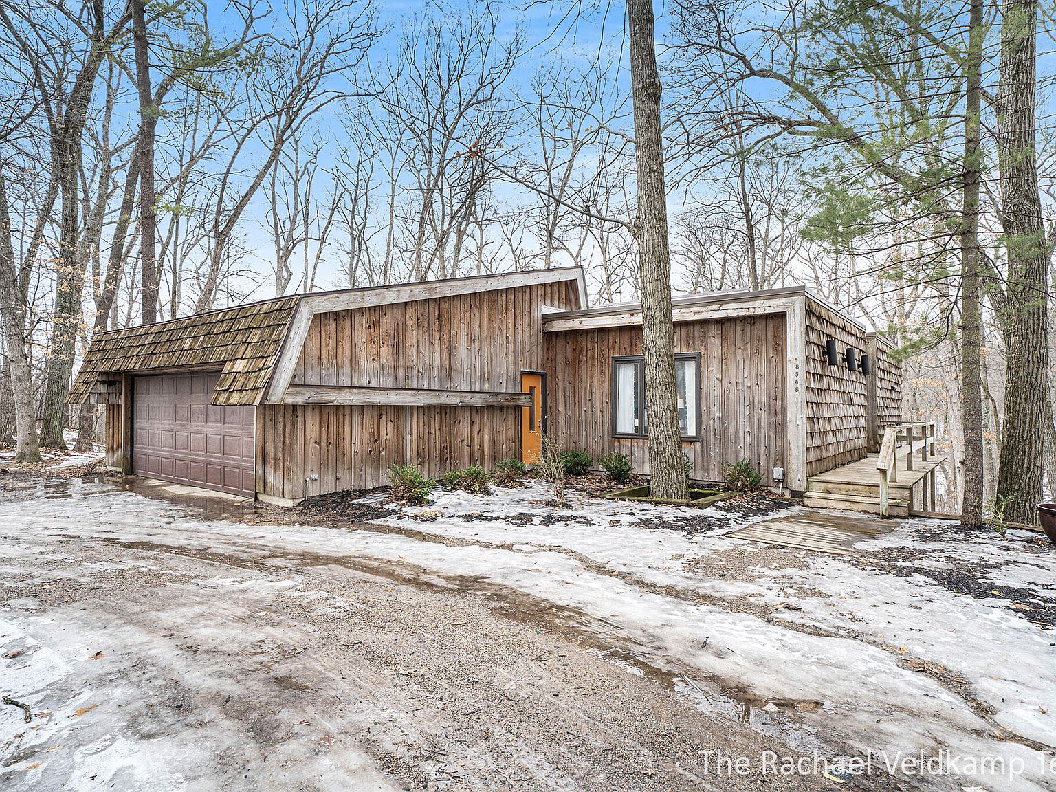 8556 Vergennes St SE, Ada, MI 49301 | Zillow