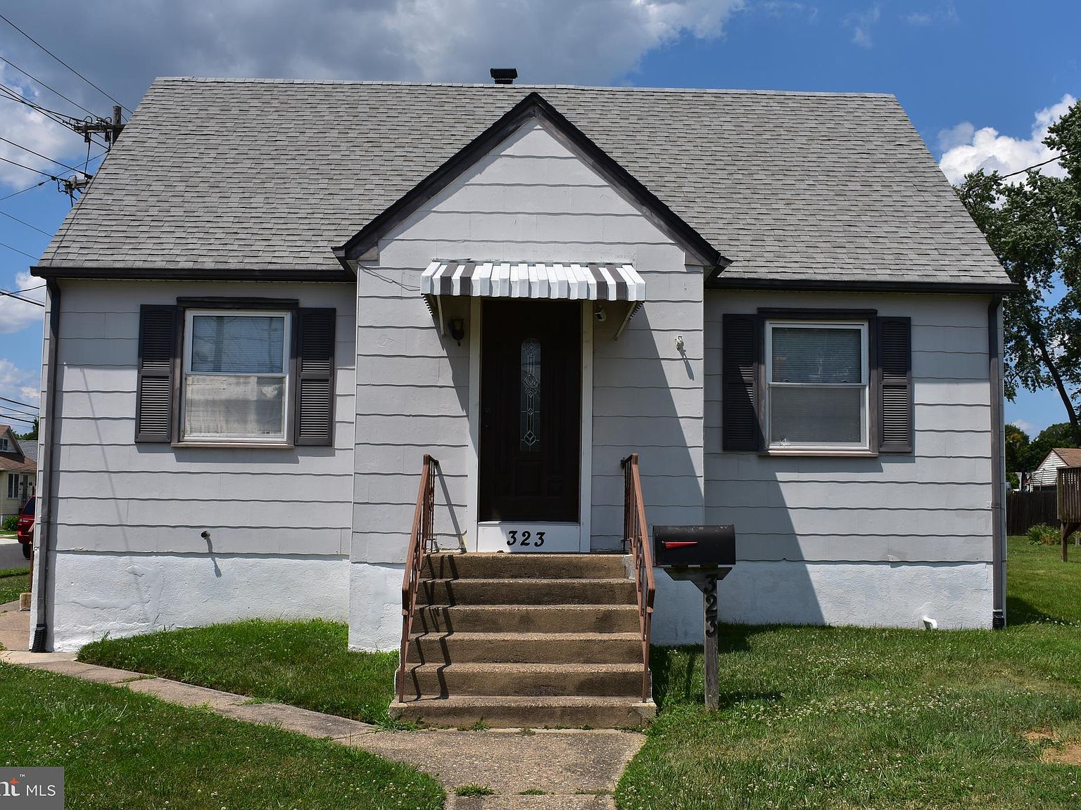 323 W Main St, Maple Shade, NJ 08052 | Zillow