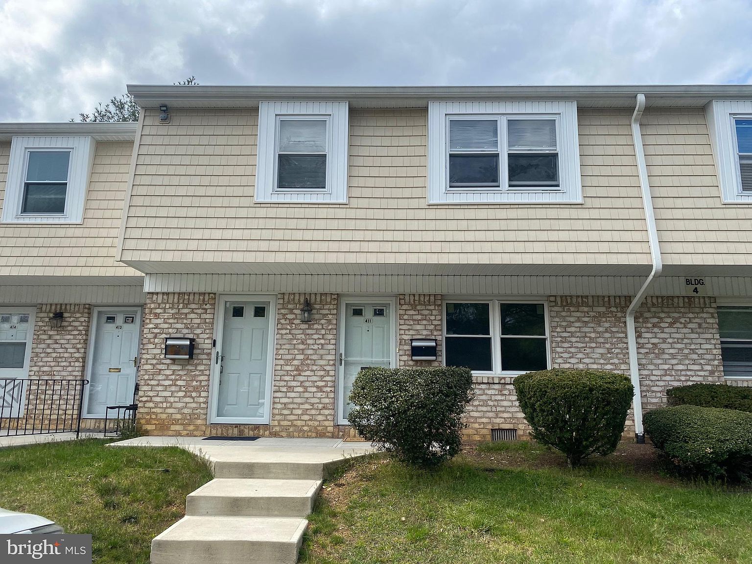 411 Silver Ct, Hamilton, NJ 08690 | Zillow
