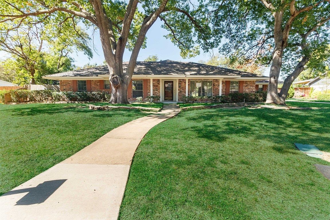 13571 Crestmoor Dr, Farmers Branch, TX 75234 | MLS #20455980 | Zillow