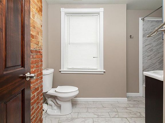 204 Mill St #1, Poughkeepsie, NY 12601 | Zillow