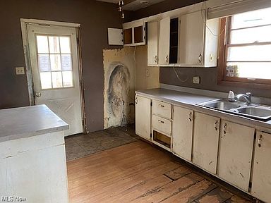 46898 Columbia St, Fairpoint, OH 43927 | Zillow