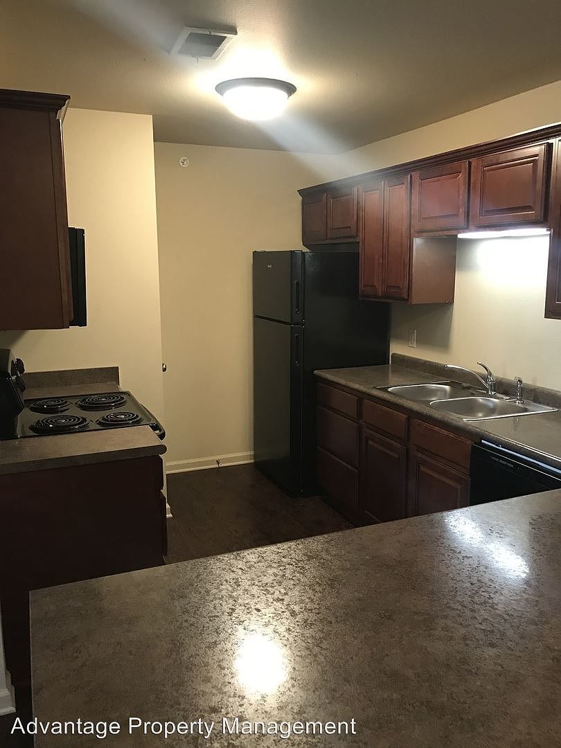 1805 Ott Memorial Dr APT 102, Conway, AR 72032 | Zillow