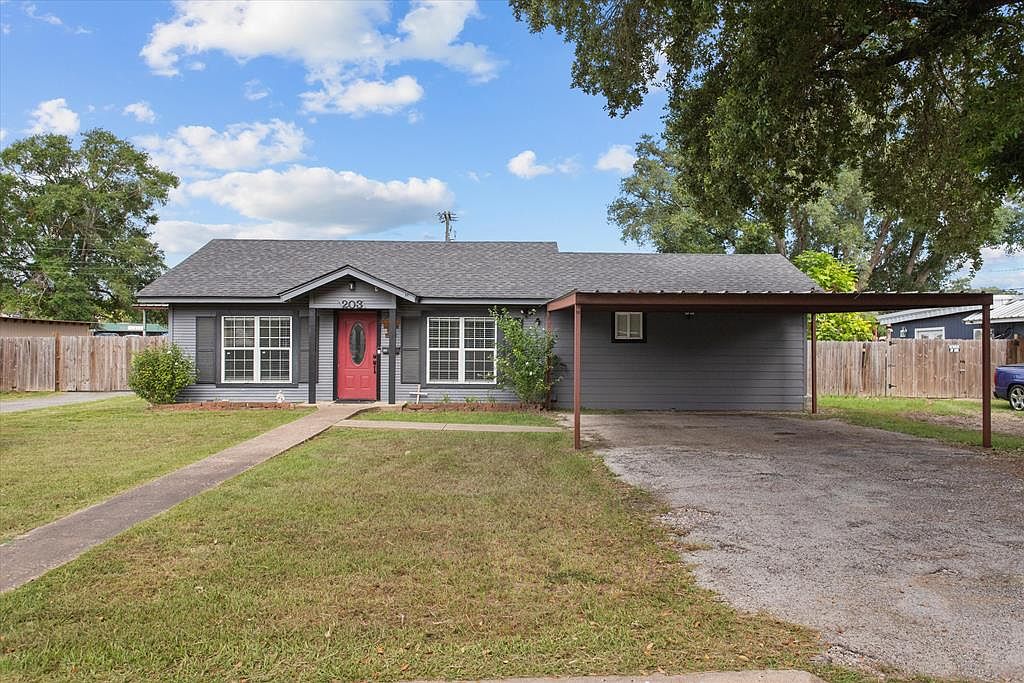 203 Rutland St, Diboll, TX 75941 | MLS #73380 | Zillow