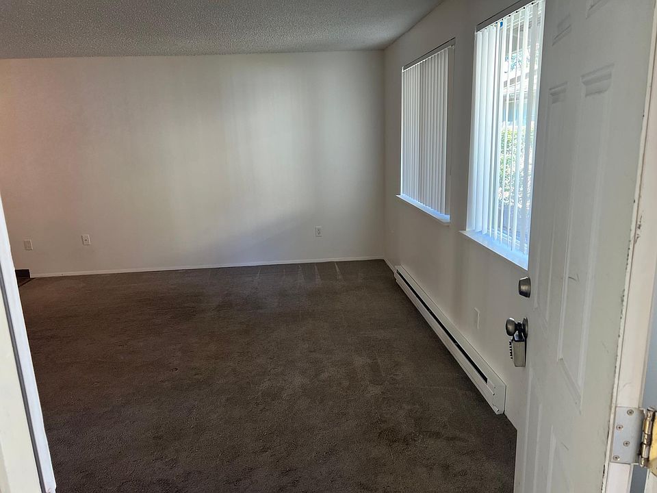 13625 SE Stark St #13, Portland, OR 97233 | Zillow
