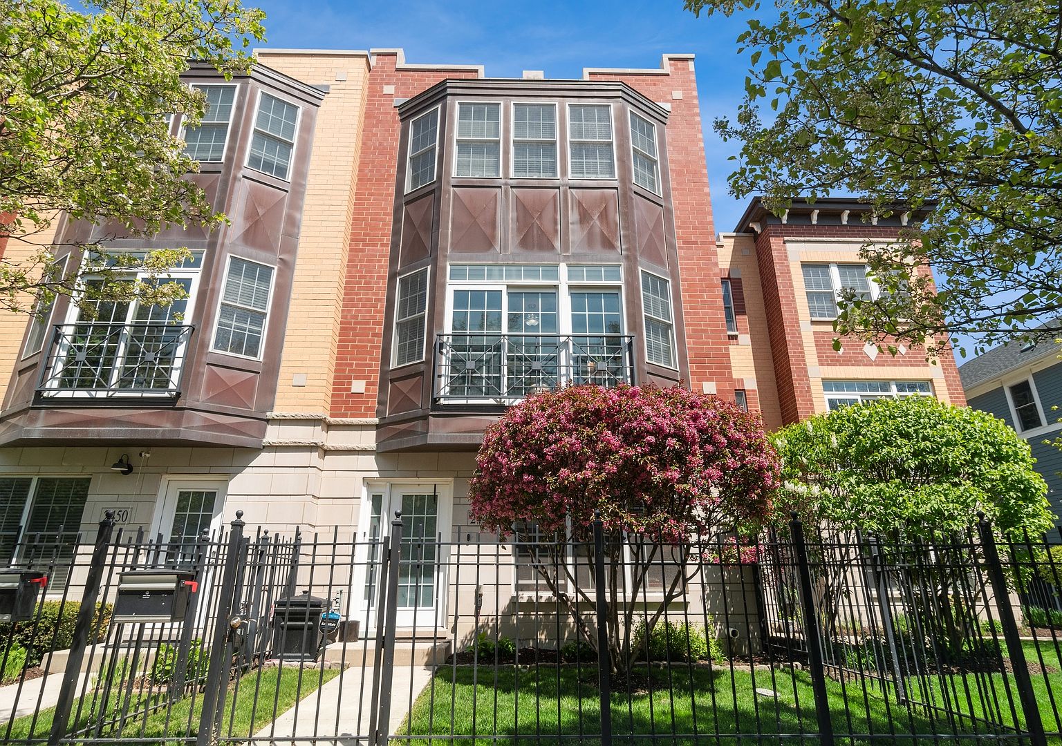 2448 W Fletcher St, Chicago, IL 60618 | MLS #11819309 | Zillow