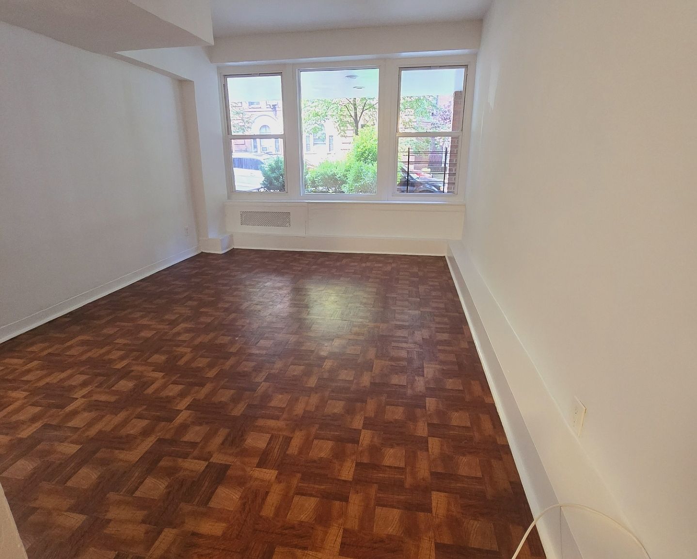 34-27 74th St #1L, Jackson Heights, NY 11372 | Zillow