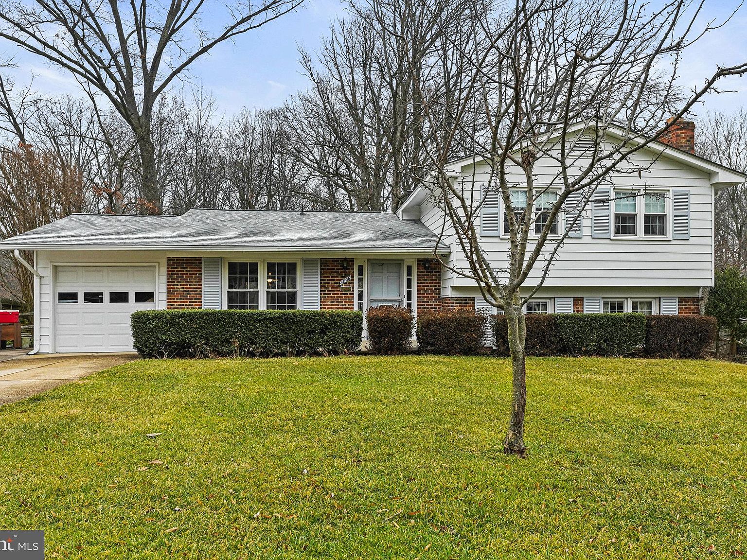 8806 Higdon Dr, Vienna, VA 22182 | Zillow