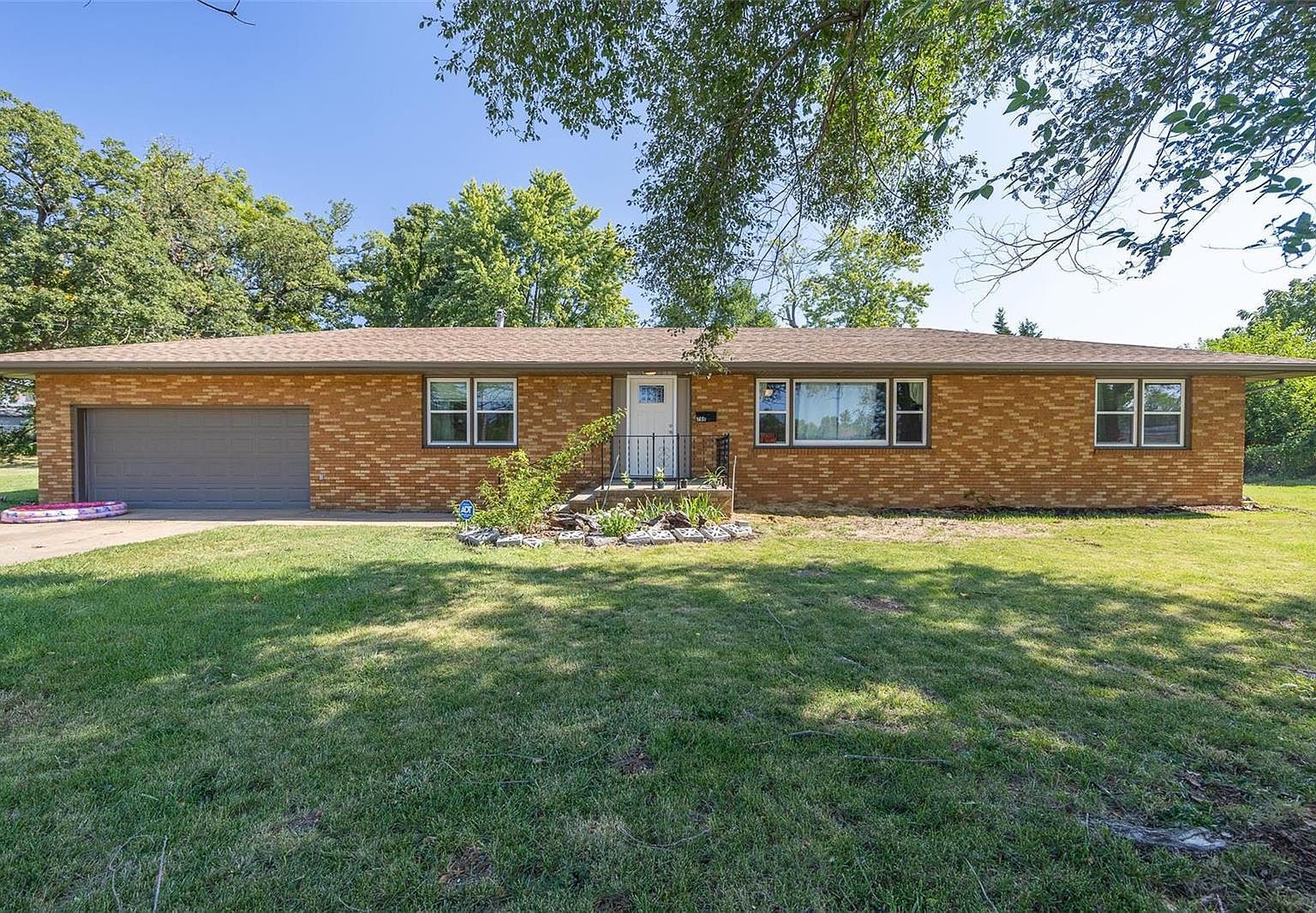 788 N Adams Ave, Lebanon, MO 65536 | MLS #23053494 | Zillow