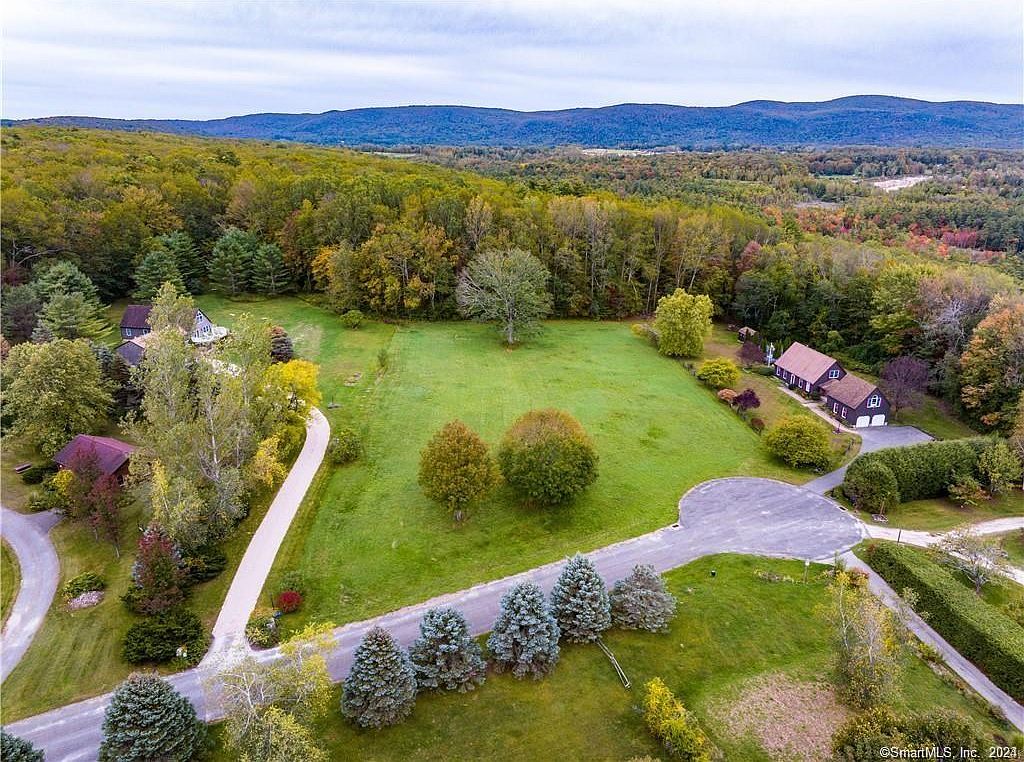 5 Mountain View Lane, Canaan, CT 06018 | MLS #24093811 | Zillow