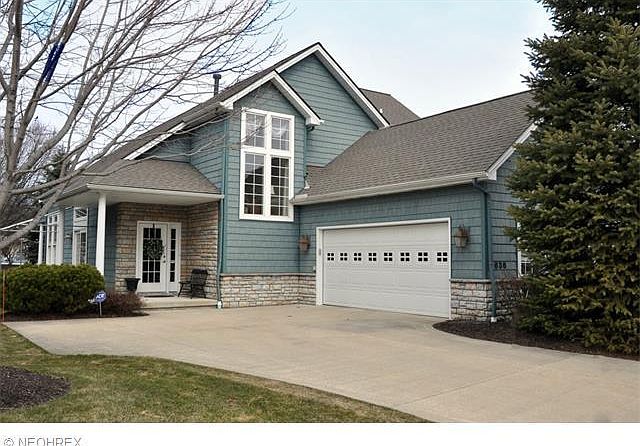636 Cahoon Ledges Dr, Bay Village, OH 44140 | Zillow