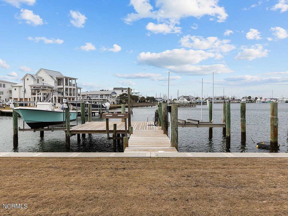 143 Bayview Boulevard, Atlantic Beach, NC 28512 | Zillow