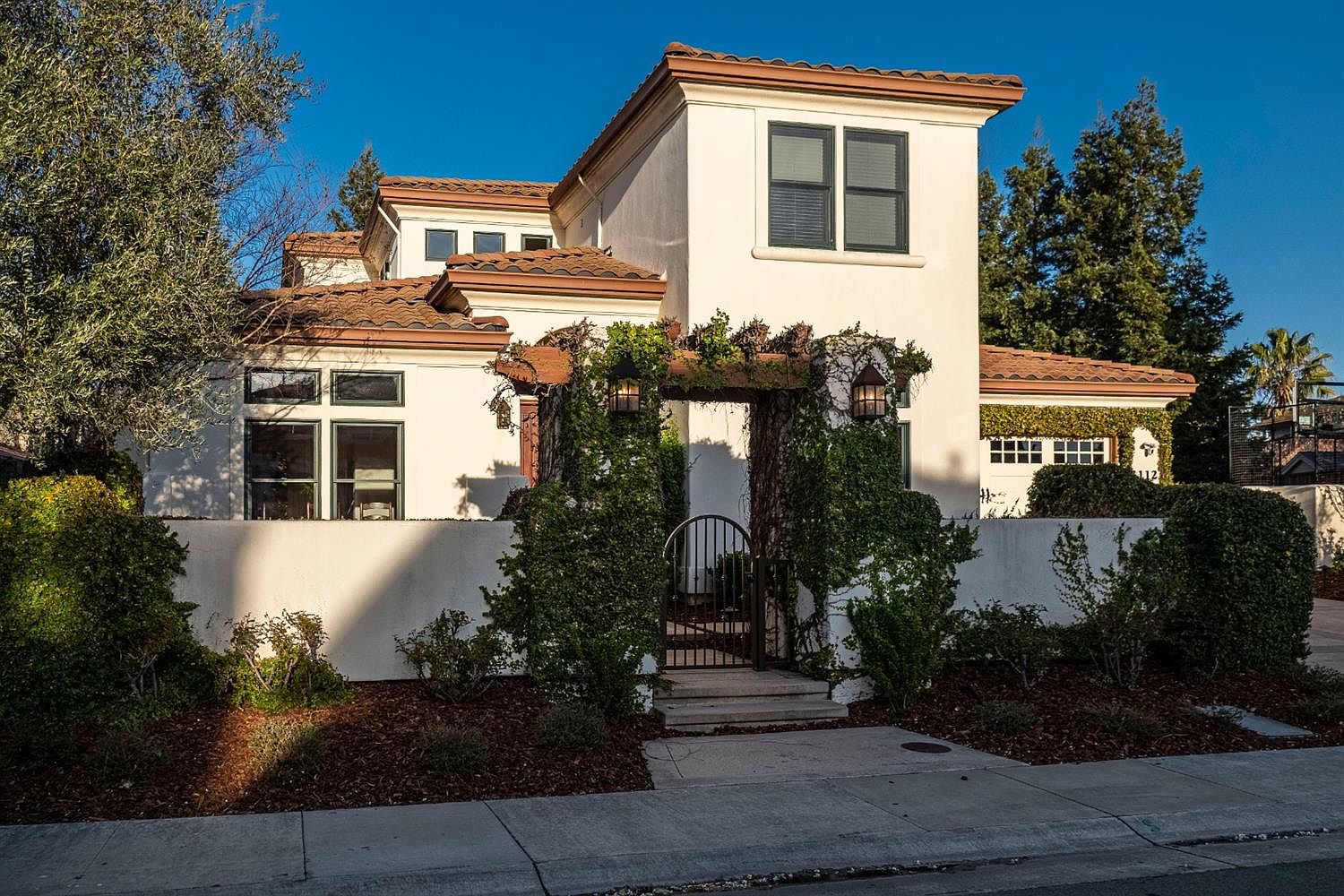 1112 Cottonwood Ct, Davis, CA 95618 | Zillow