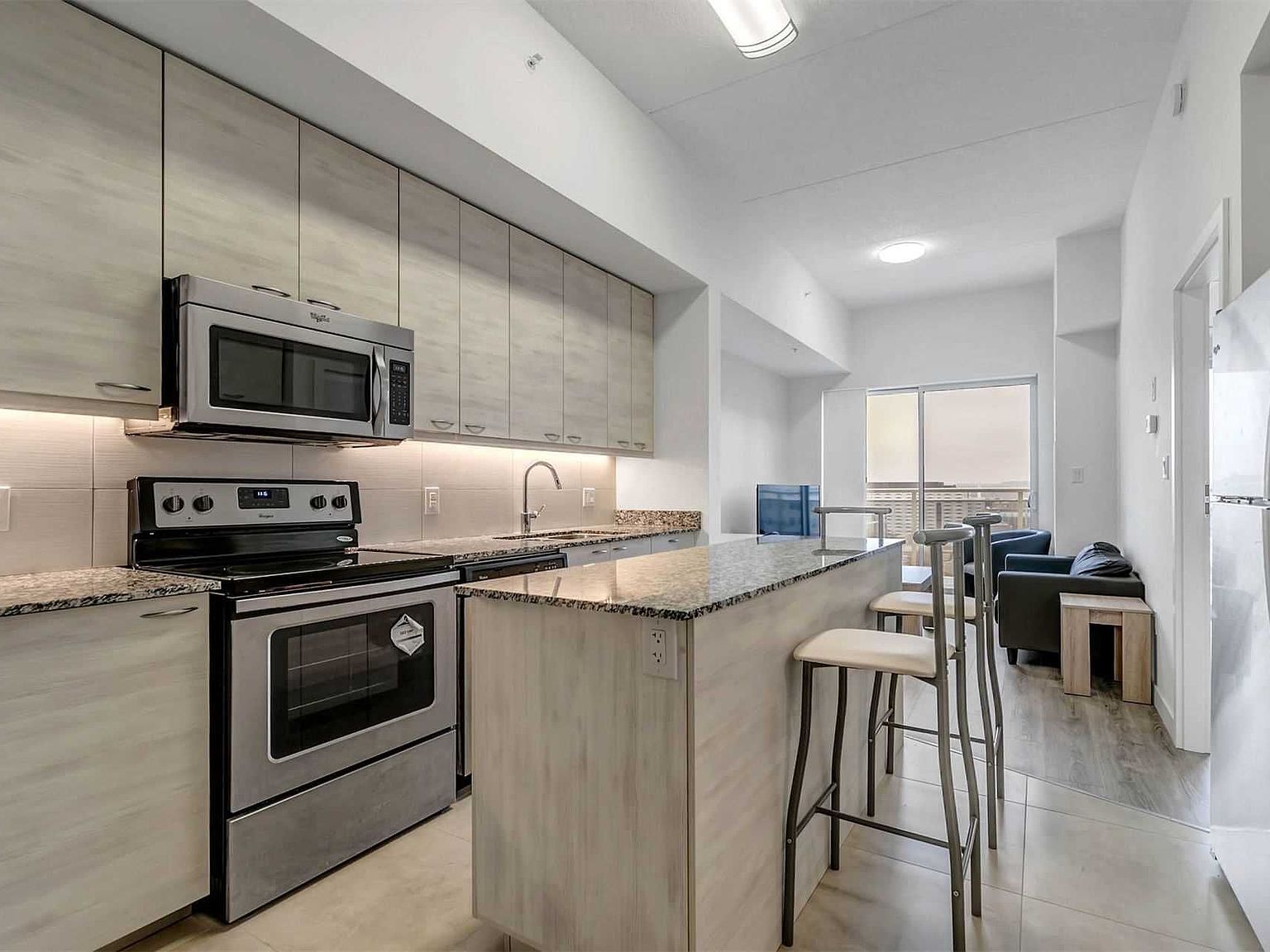 280 Lester St #812, Waterloo, ON N2L 0G2 | Zillow